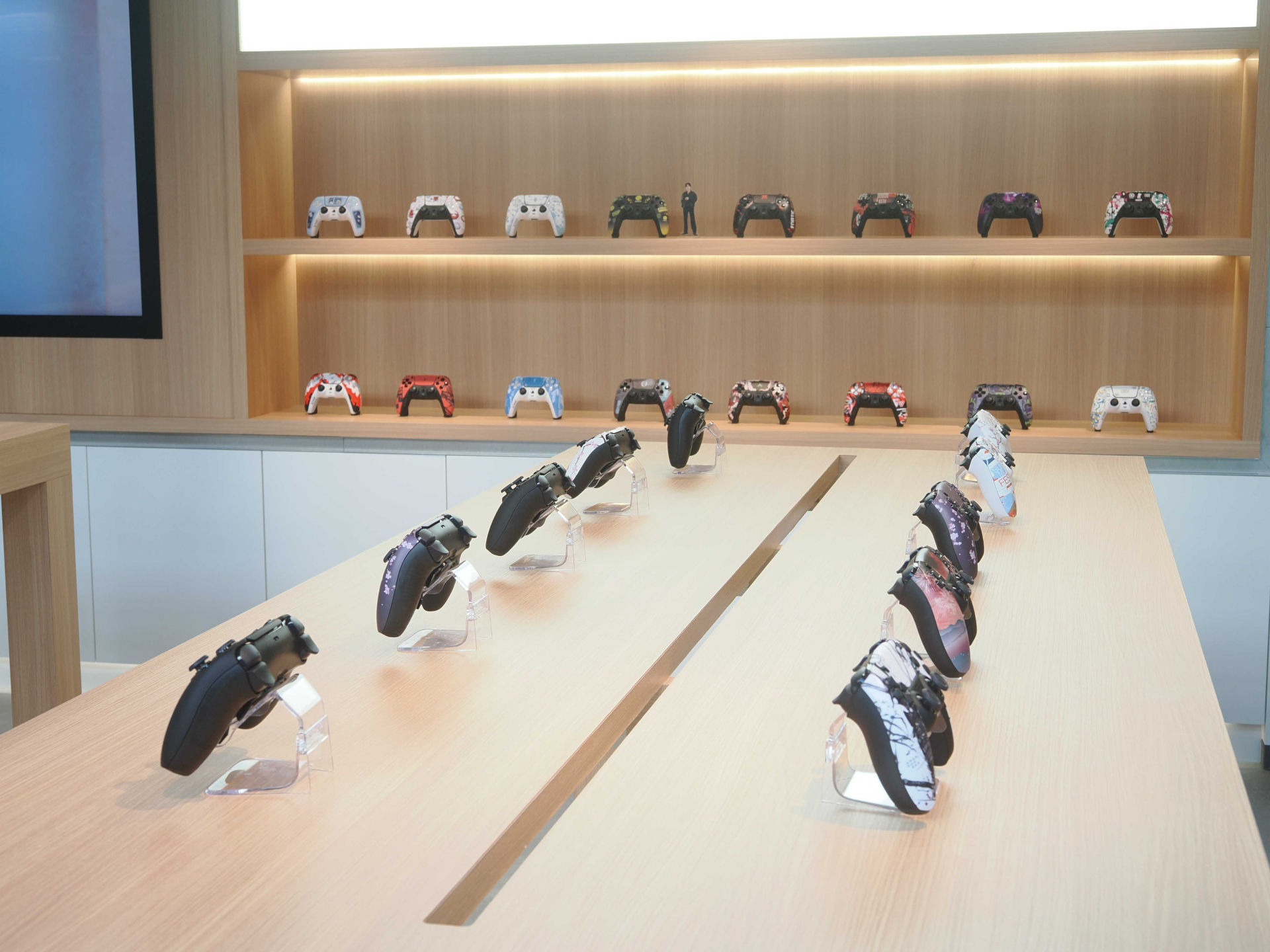 AndGAMERの新製品発表会「AndGAMERメディアデイ」が開催。人気ストリーマー・k4senが語る「GENESIS」の魅力 - ゲームウィズ